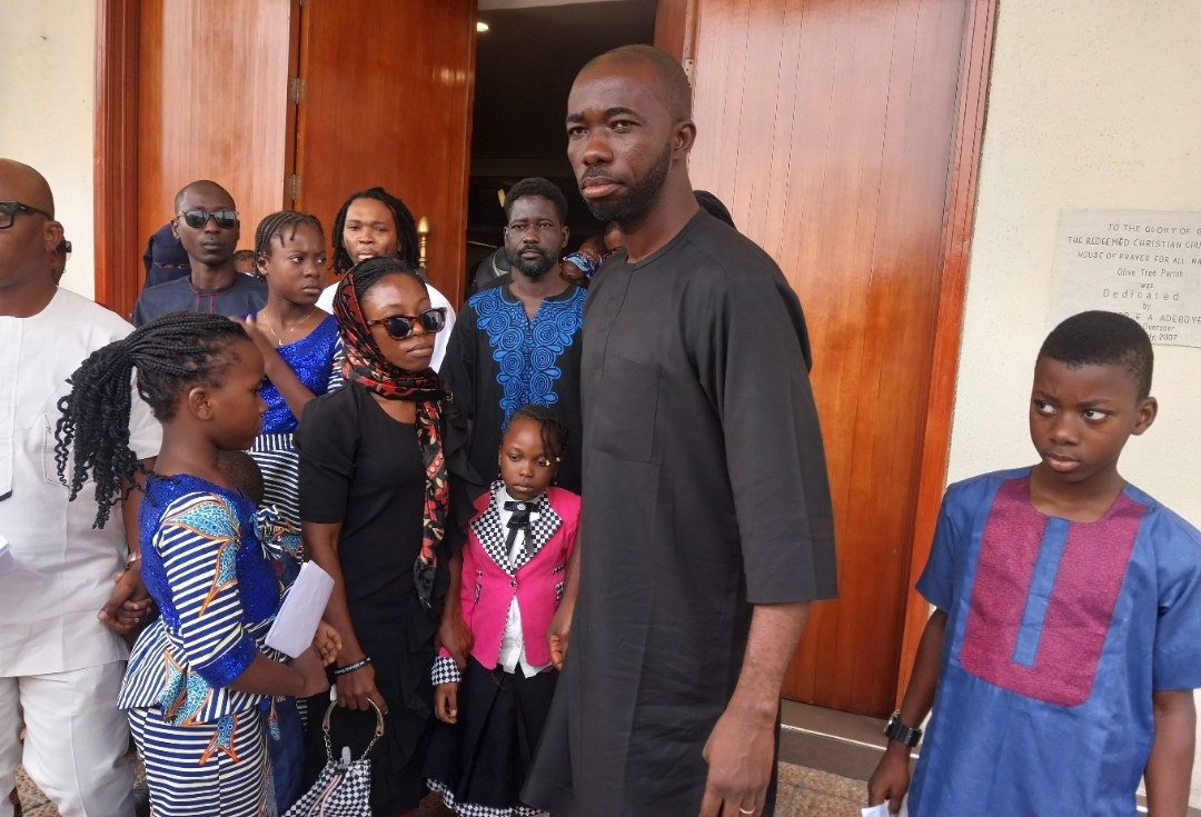 Photo: Slain lawyer Omobolanle Raheem laid to rest - Peoples Gazette ...